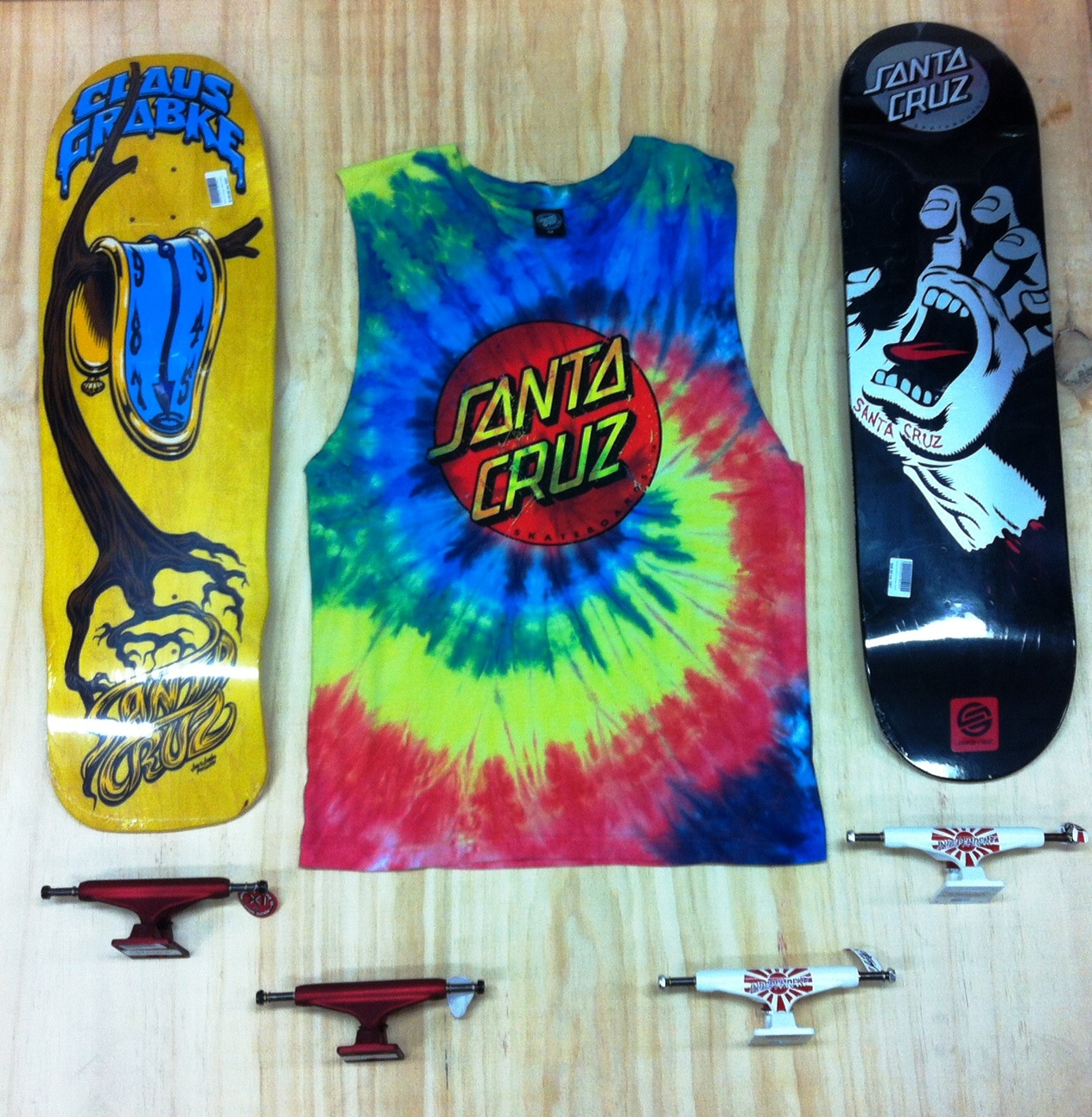 Santa Cruz Clothing and Hardware – Vortex Surf Skate Snow